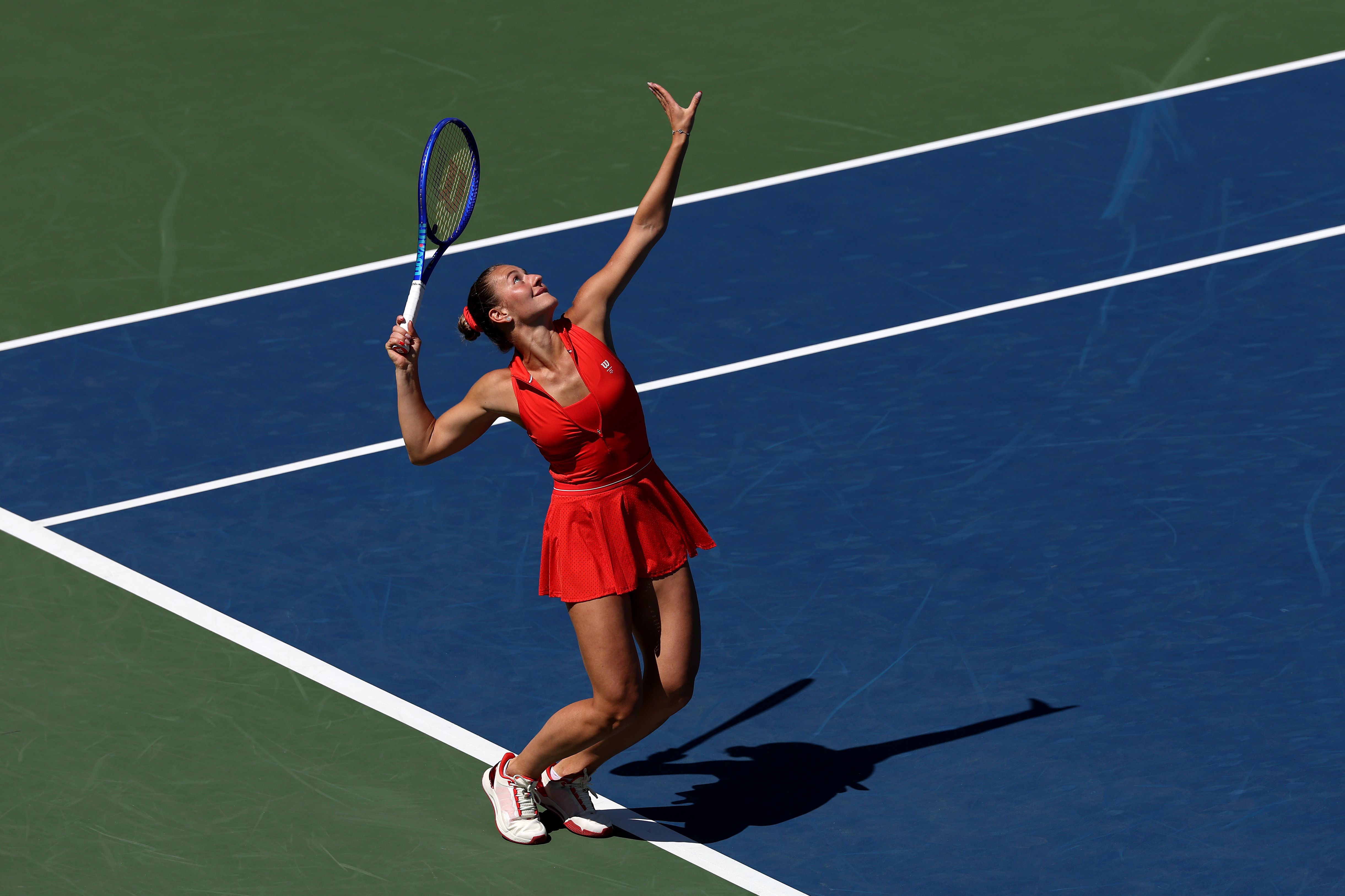 The Science of Tennis Footwear: A Player's Guide - Luxilon